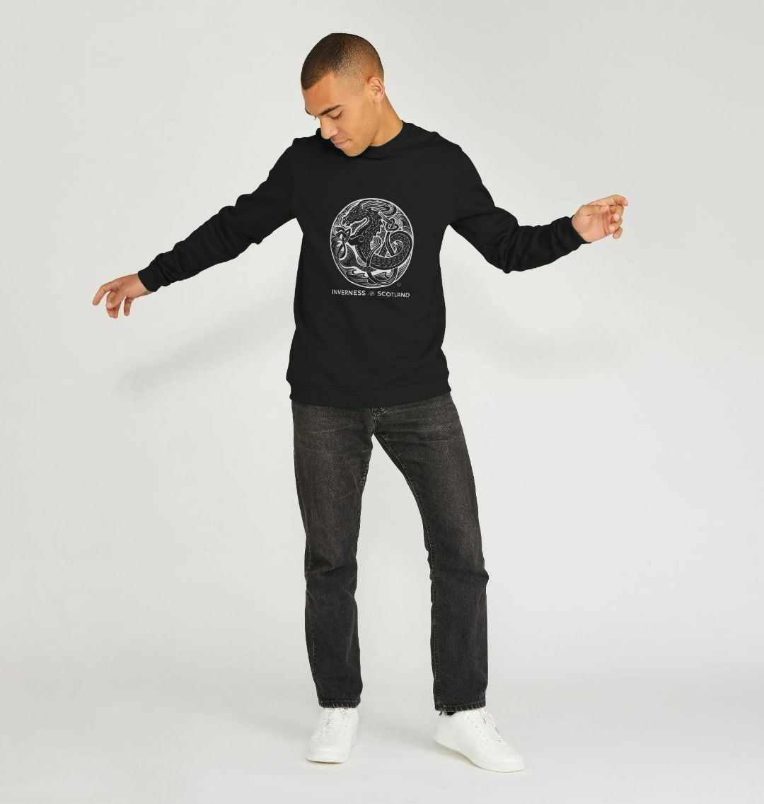 Remill White Uile-Bheist logo