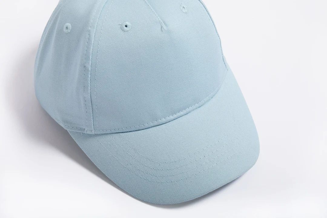 Cho sona ri luch ann an lofa Junior 5-panel Cap