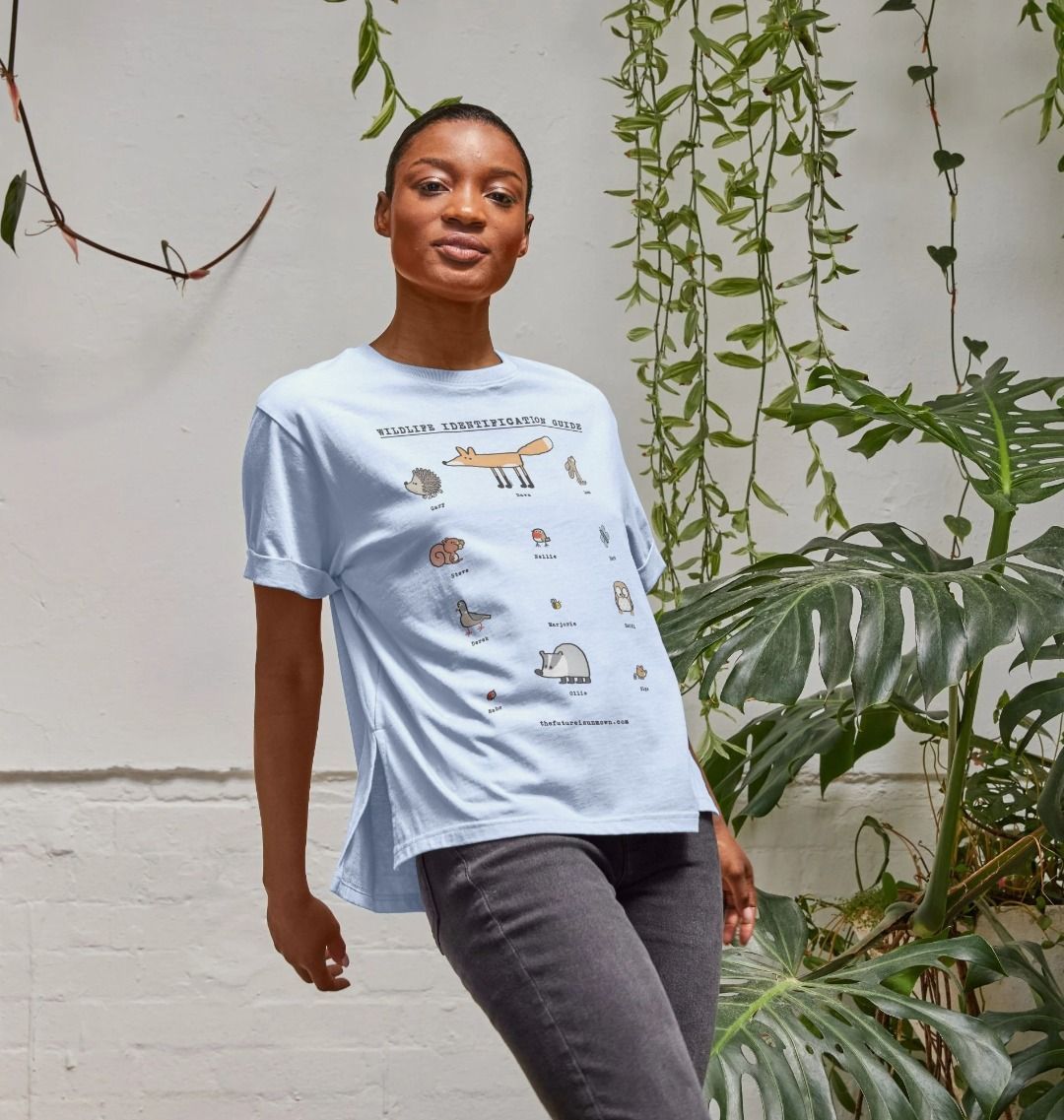 Wildlife Identification Guide Women's Relaxed Fit Tee