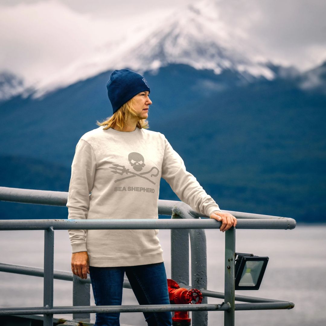 Jolly Roger Sweatshirt | Official Sea Shepherd Merchandise