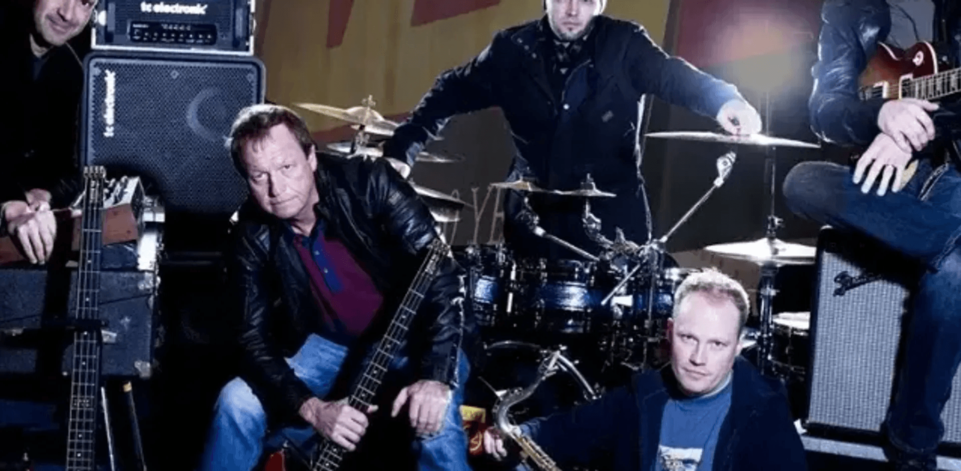 Level 42 Official Clothing Store