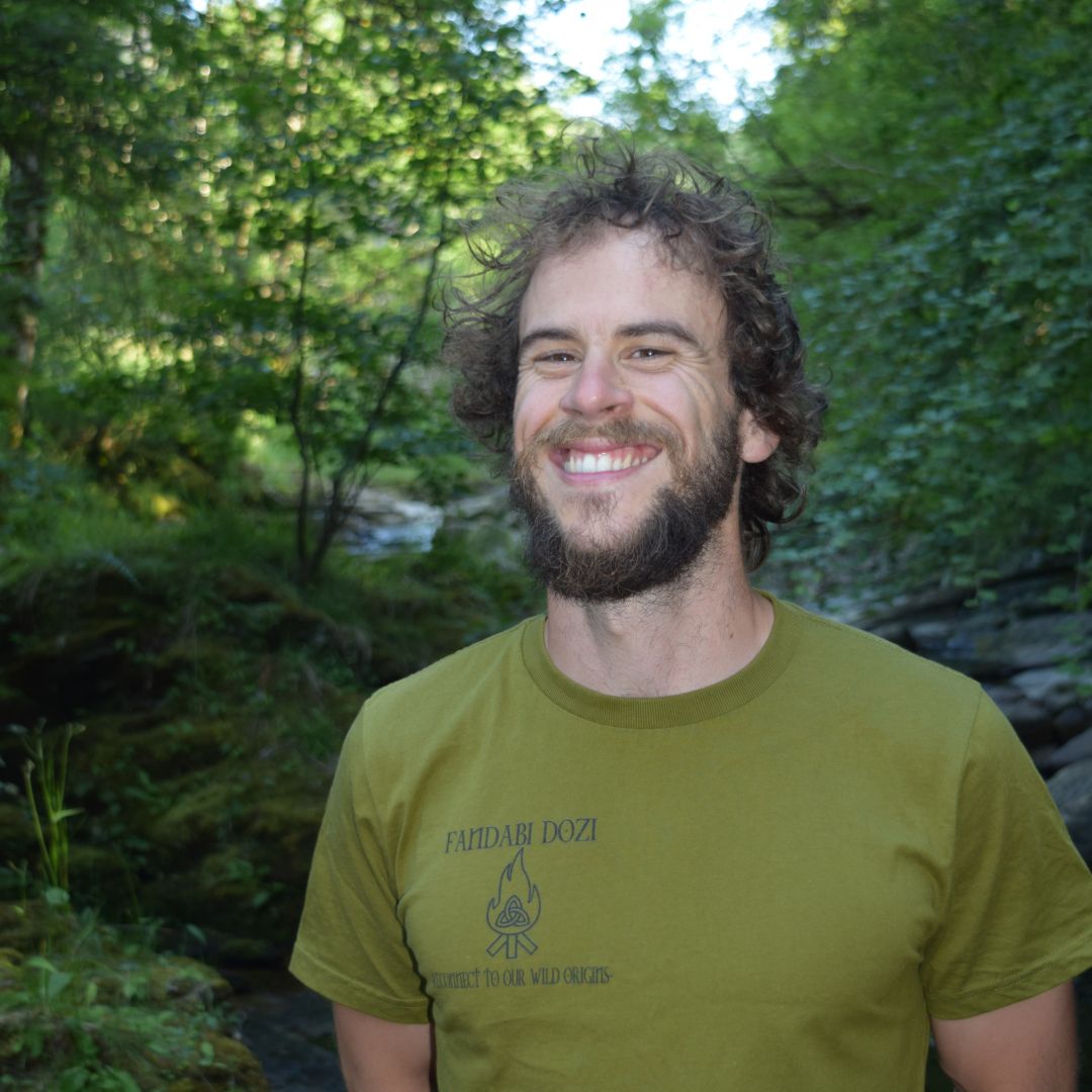 Fandabi Dozi Reconnect T-shirt Right Badge